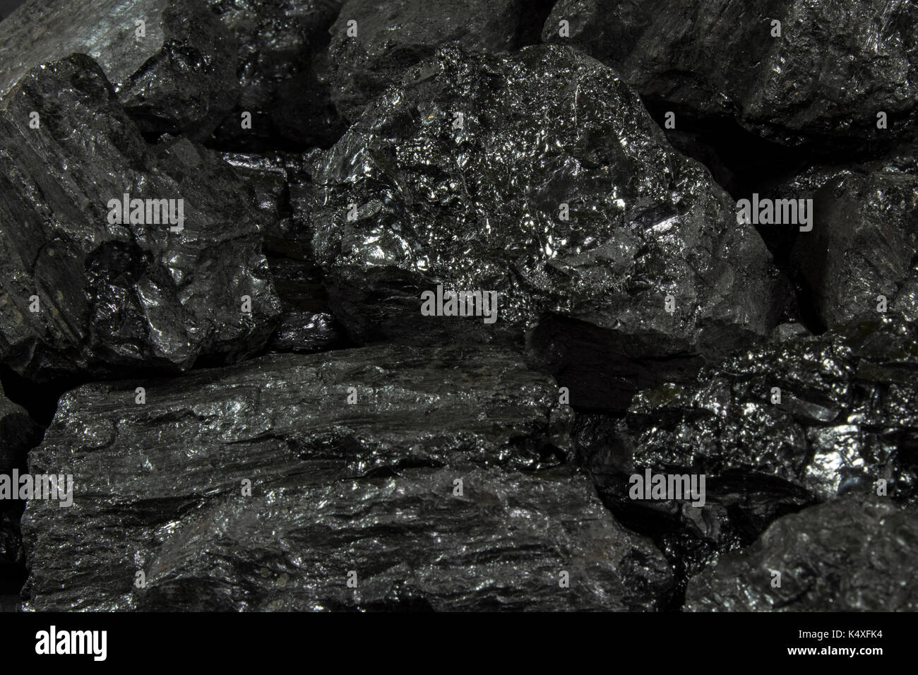 Stufa a carbone nera immagini e fotografie stock ad alta risoluzione ...