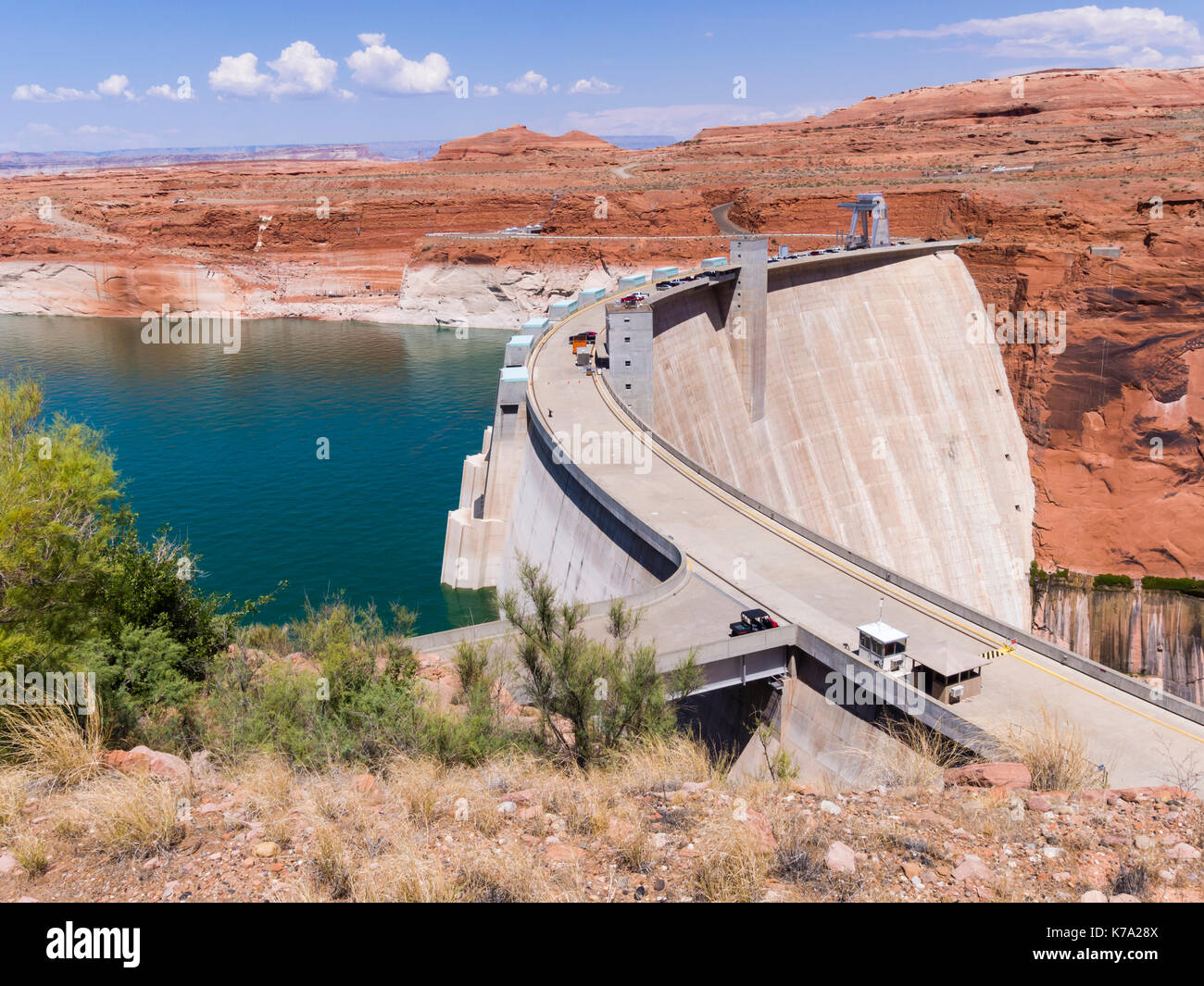 Pagina, AZ - 2 Agosto 2016: Calcestruzzo arch-gravità parete della diga ...