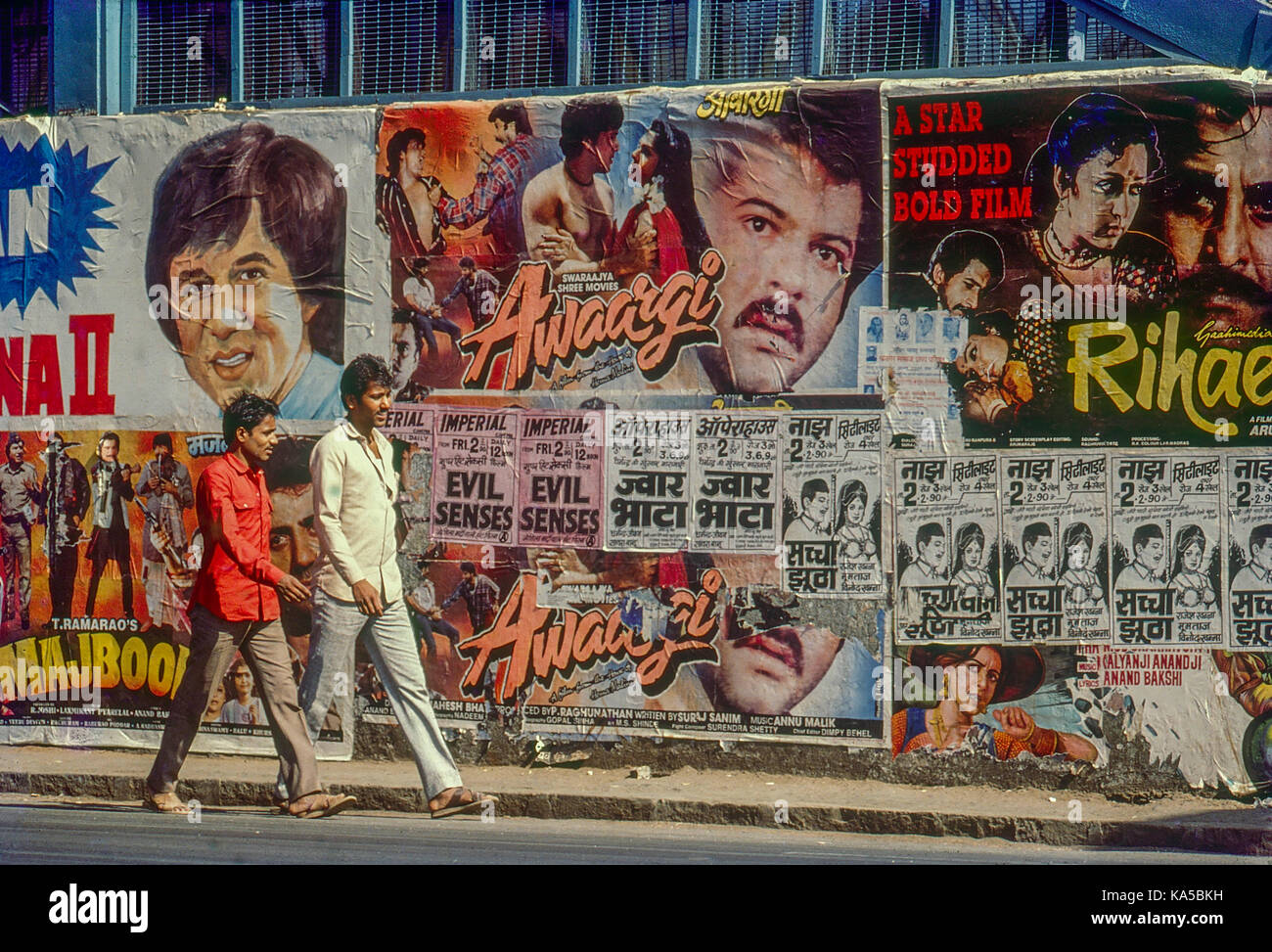 Bollywood posters mumbai immagini e fotografie stock ad alta ...