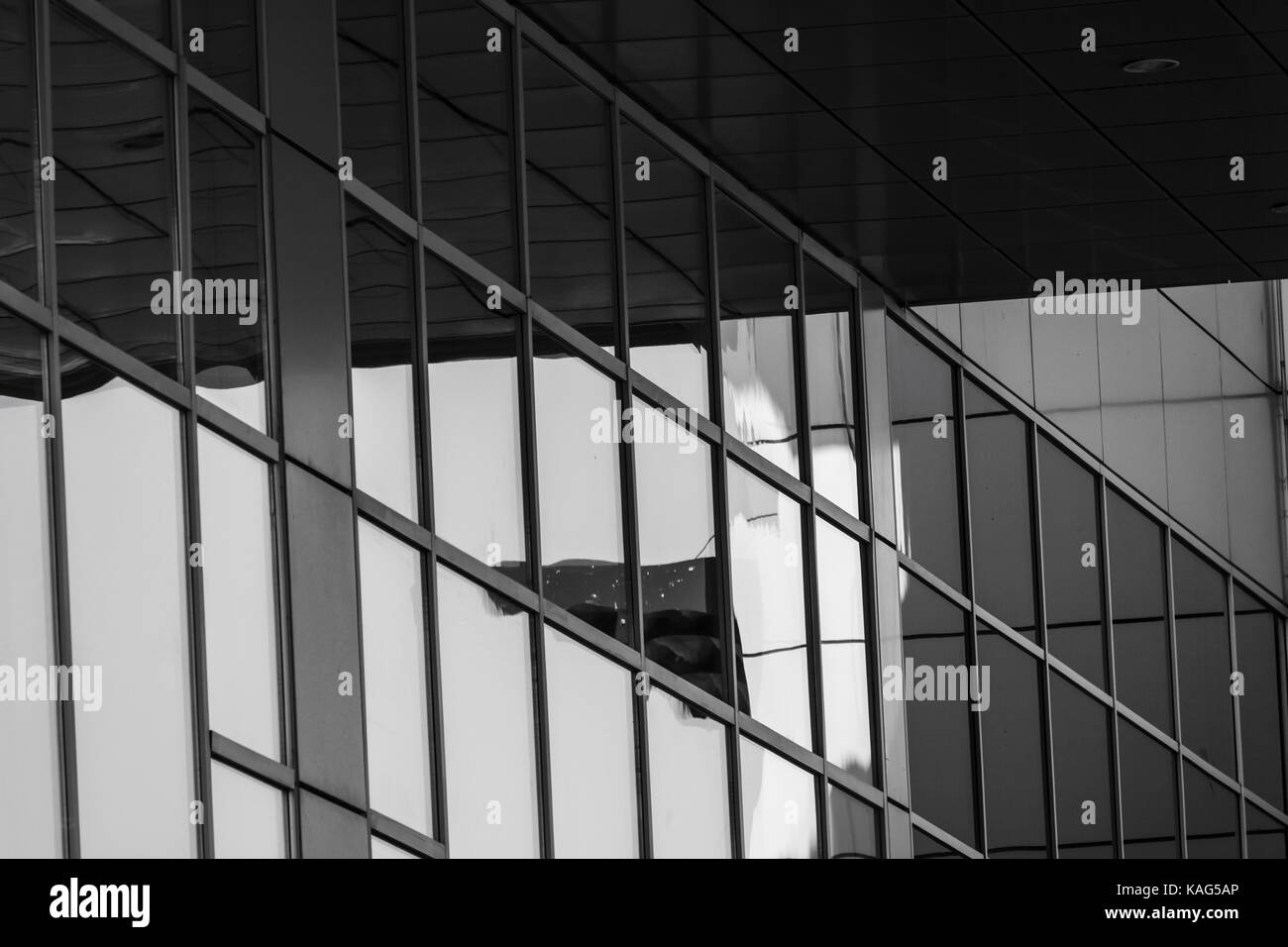 Linee rette in architettura immagini e fotografie stock ad alta ...