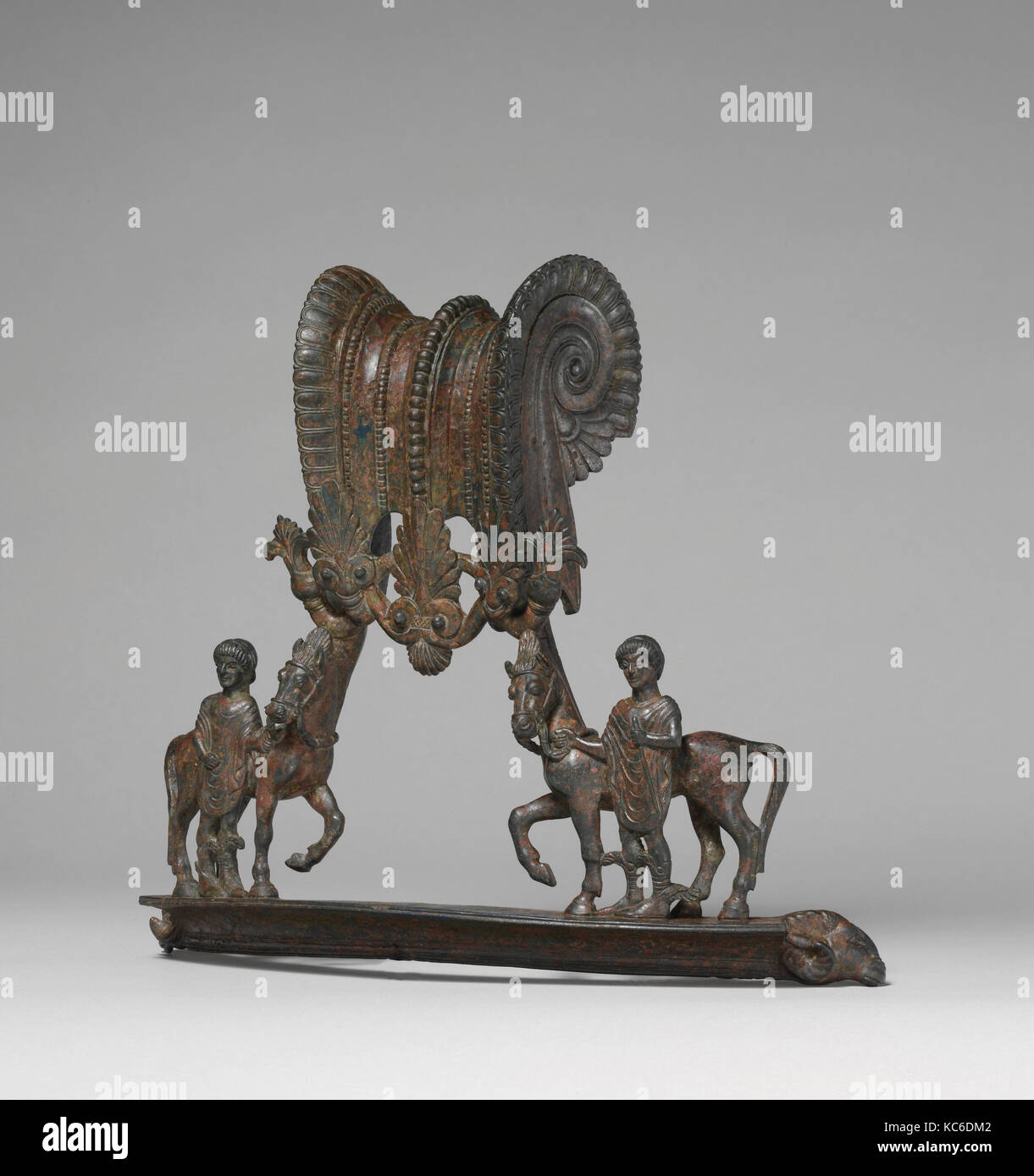 Grande vaso di bronzo immagini e fotografie stock ad alta risoluzione ...