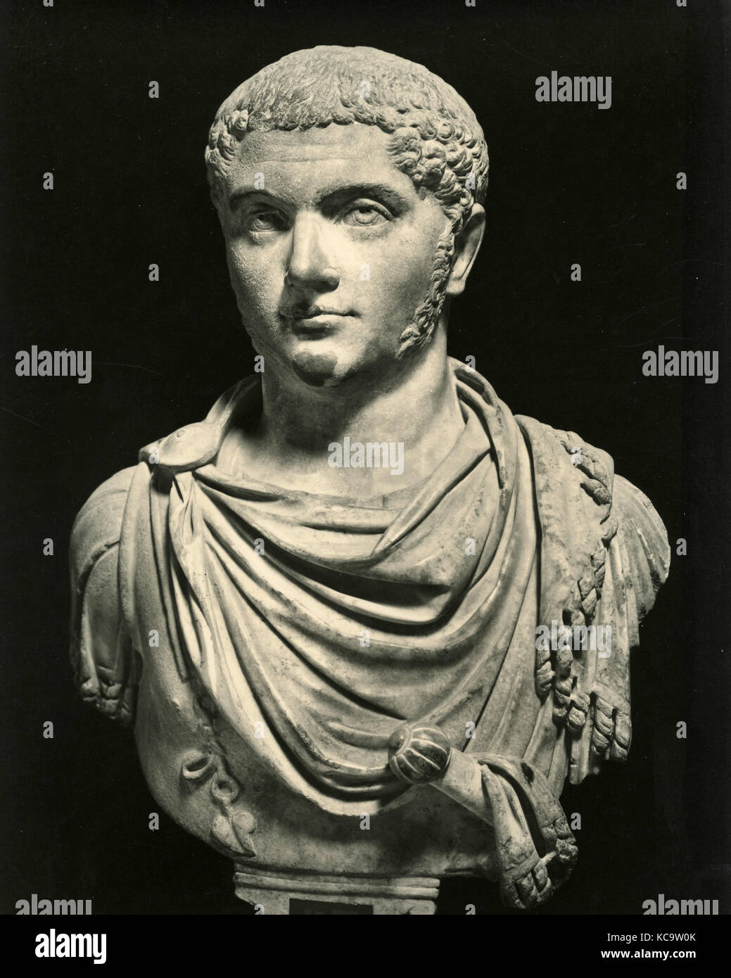 Testa di busto immagini e fotografie stock ad alta risoluzione - Alamy