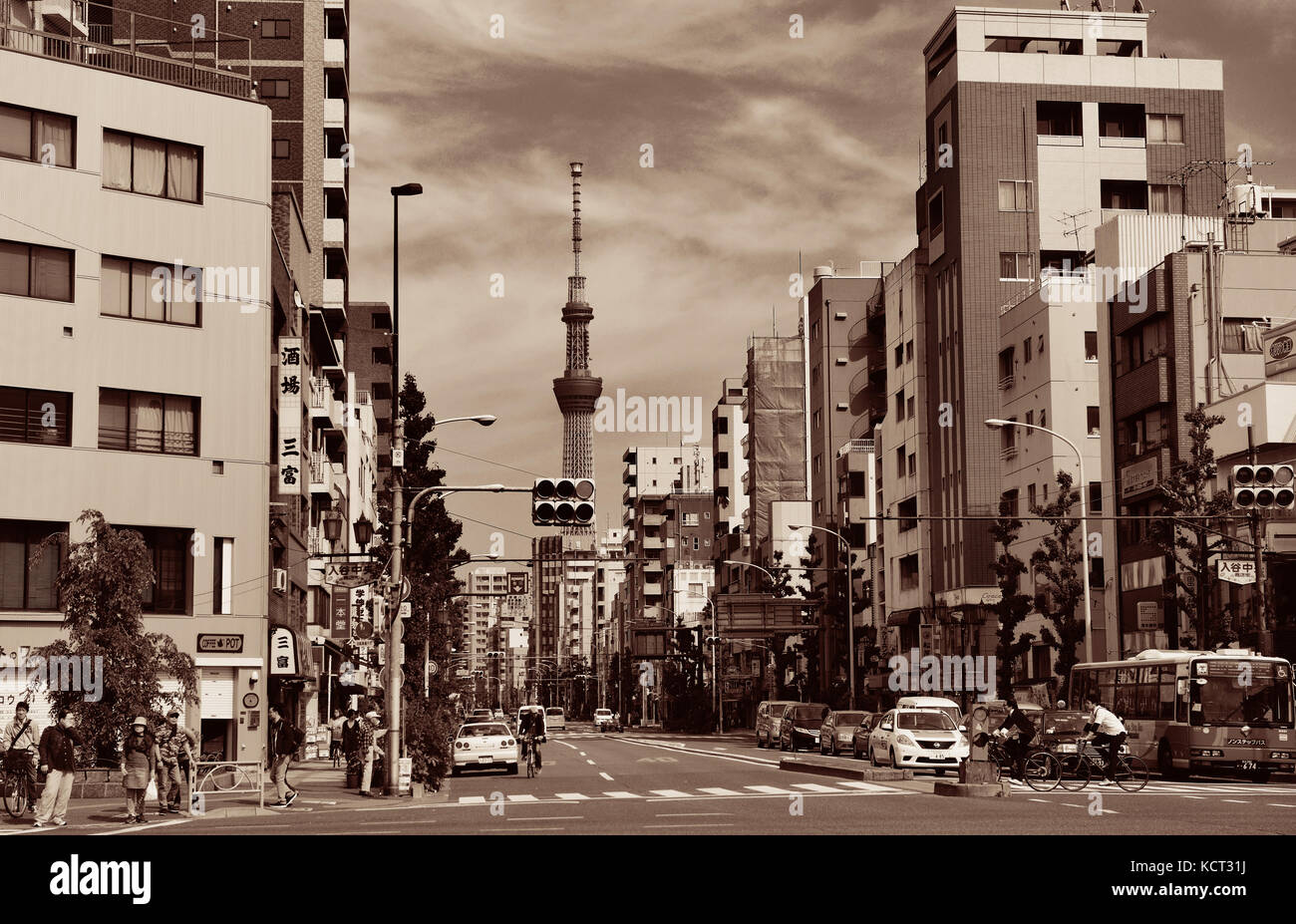 Vista strada con skytree immagini e fotografie stock ad alta ...