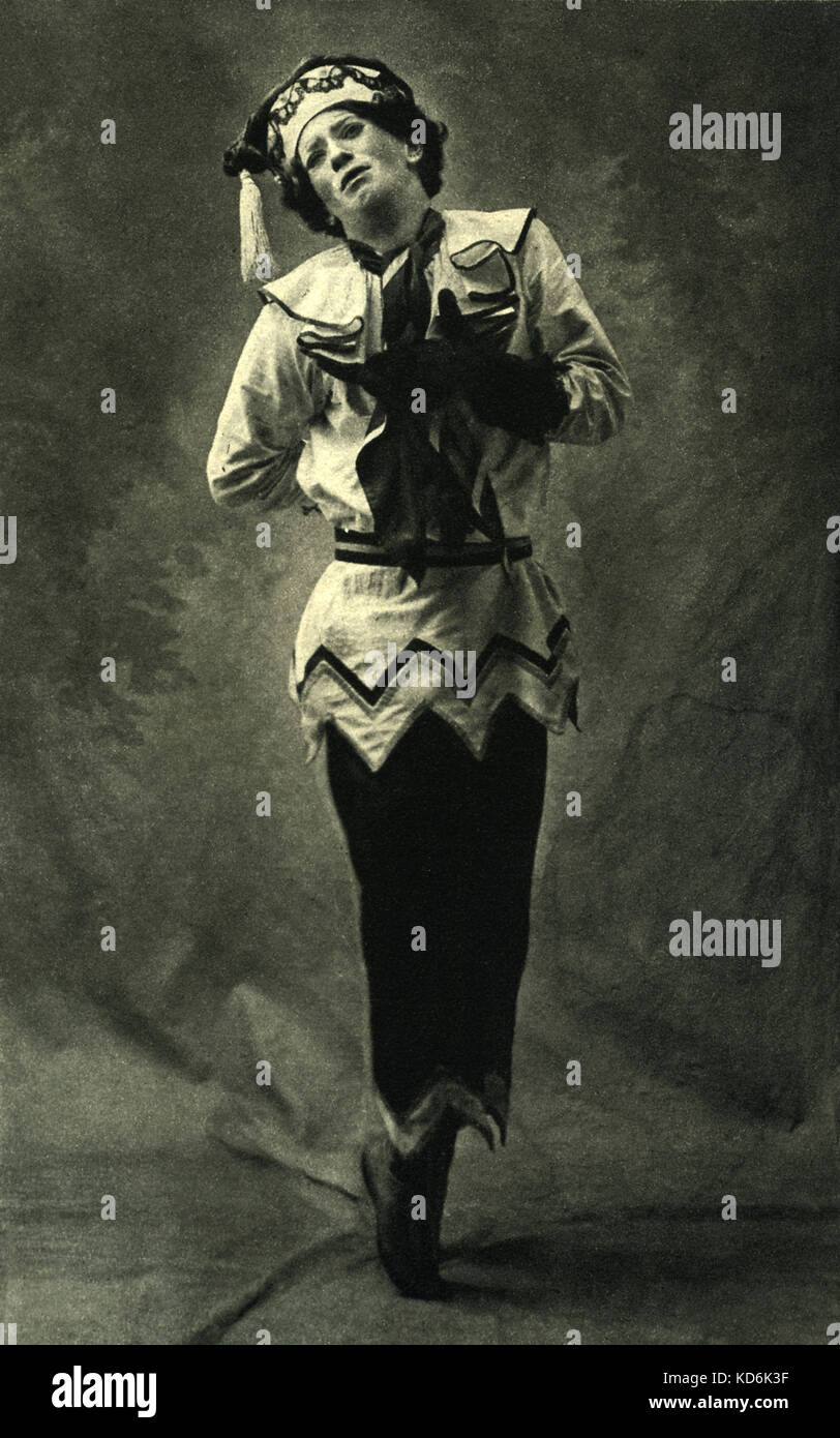 Balletto petrushka immagini e fotografie stock ad alta risoluzione - Alamy