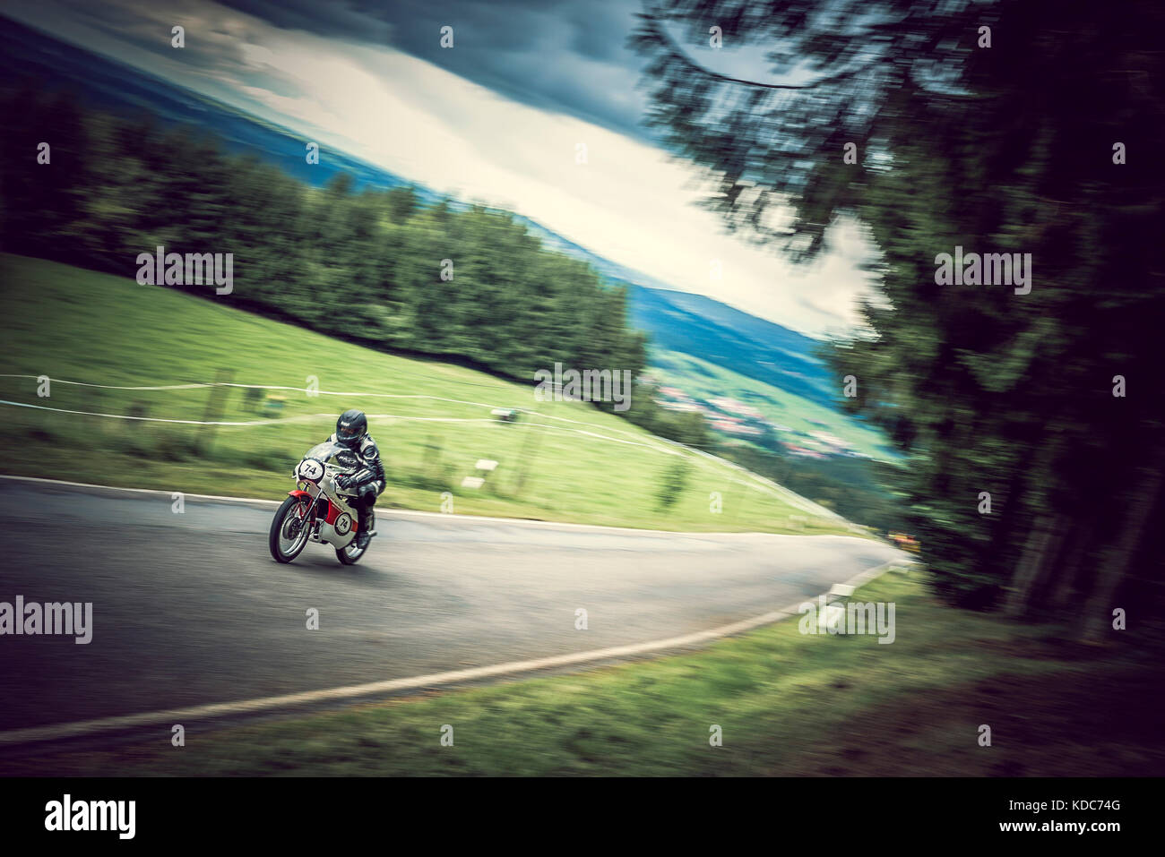 Ta moto immagini e fotografie stock ad alta risoluzione - Alamy