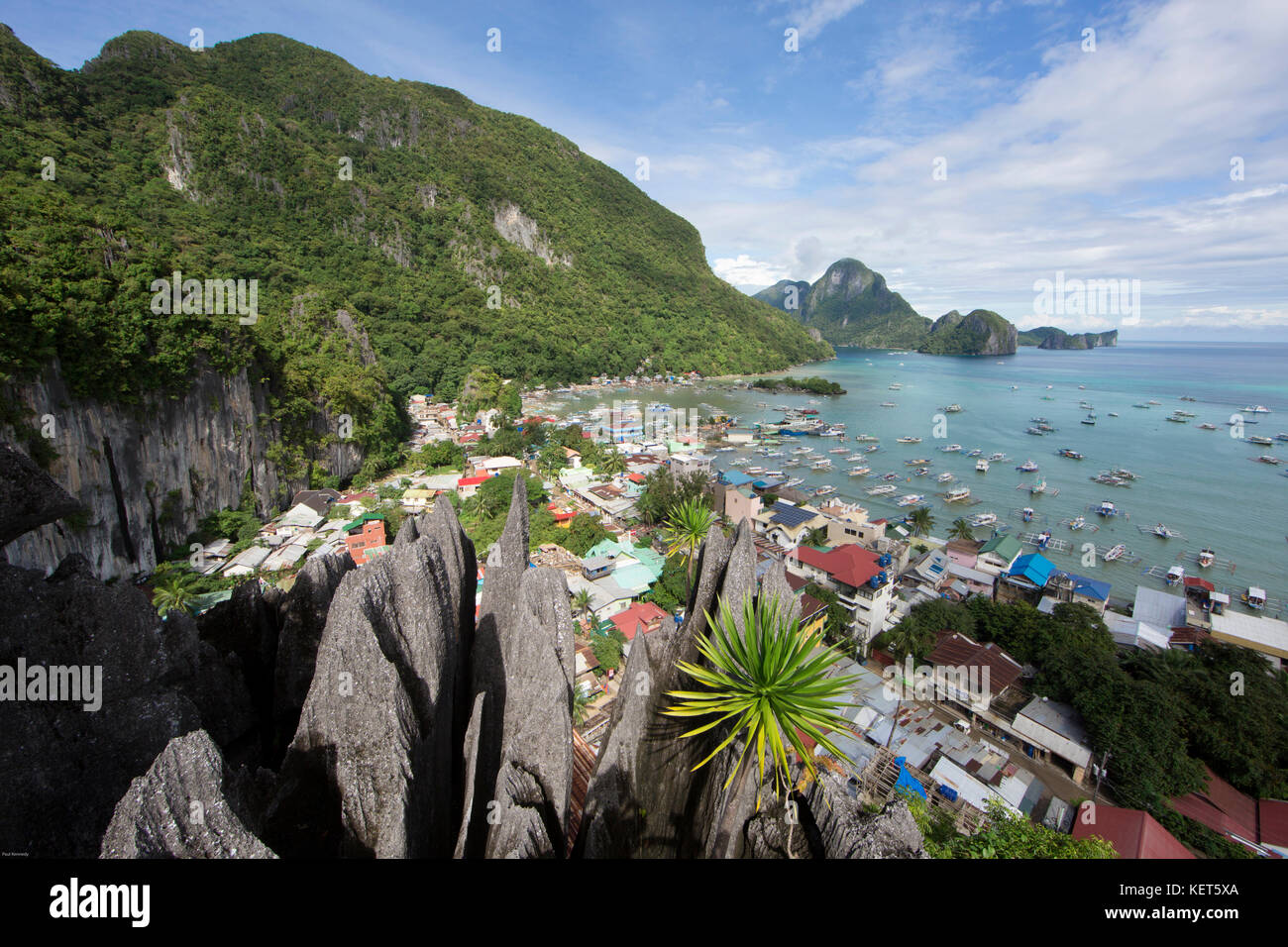 El Nido e Bacuit Bay, isola di Palawan, vista aerea Foto stock - Alamy