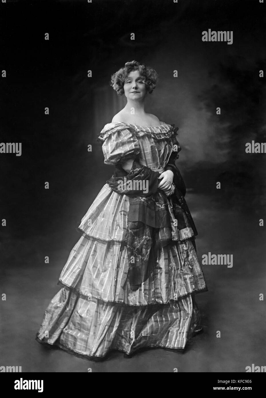 Yvette guilbert immagini e fotografie stock ad alta risoluzione - Alamy