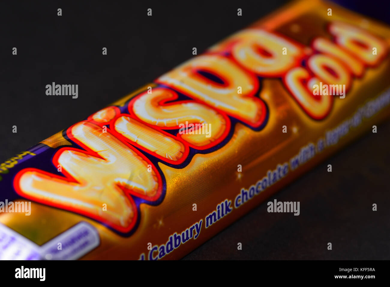Wispa gold chocolate bar immagini e fotografie stock ad alta ...