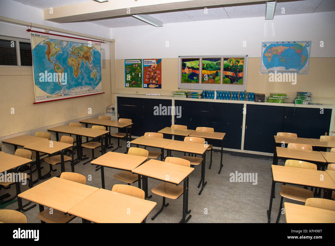 Aula scolastica geografia immagini e fotografie stock ad alta ...
