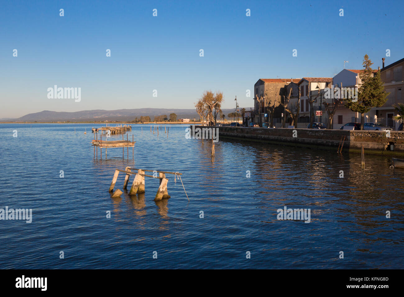 Lesina (puglia, italia) - Lago di Lesina Foto stock - Alamy