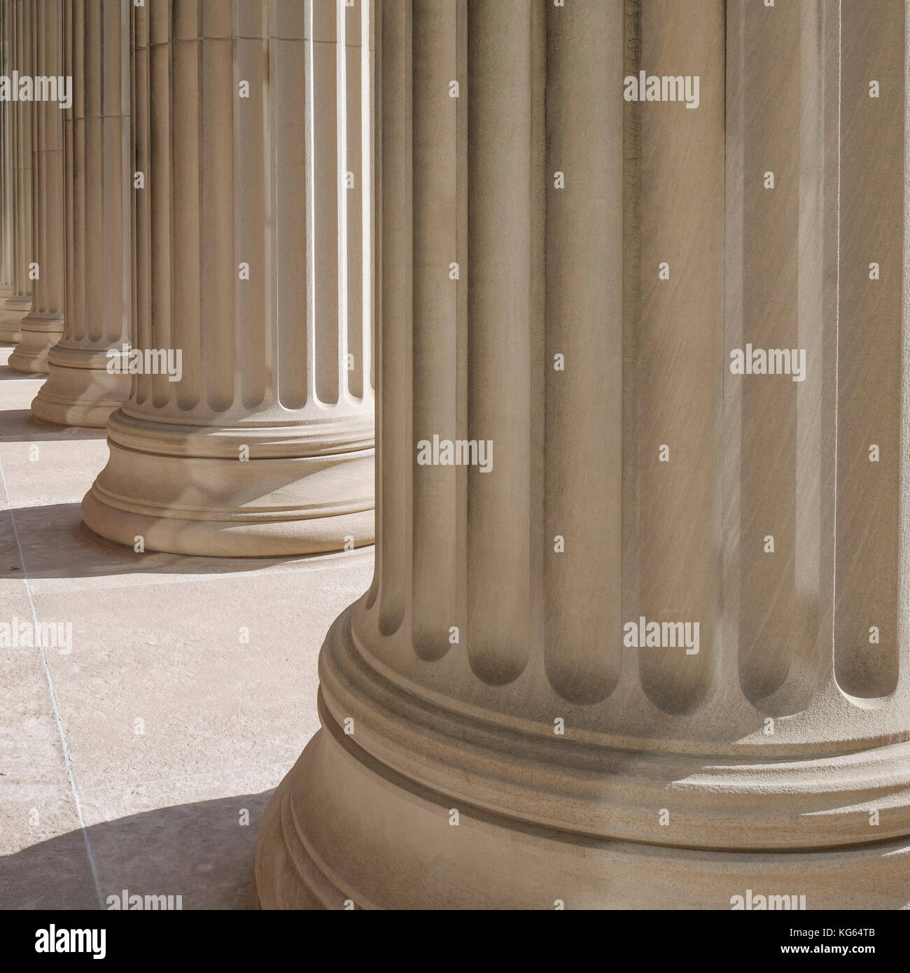 Colonne greche immagini e fotografie stock ad alta risoluzione - Alamy