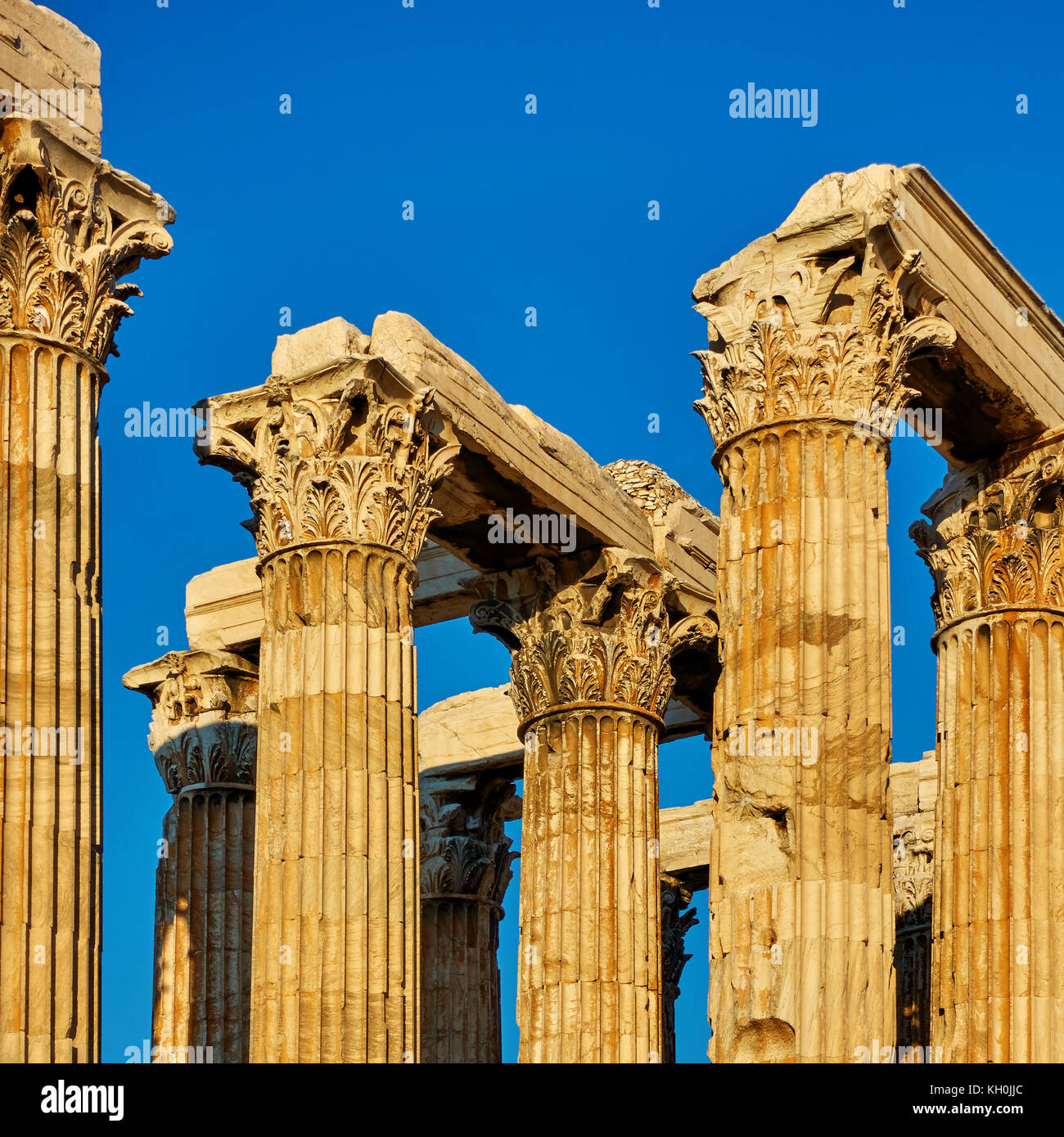 Capitelli ionici greci immagini e fotografie stock ad alta risoluzione ...