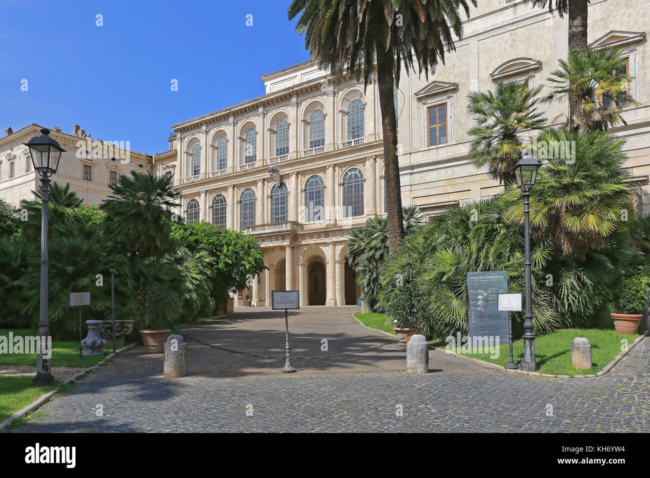 Palazzo barberini immagini e fotografie stock ad alta risoluzione - Alamy