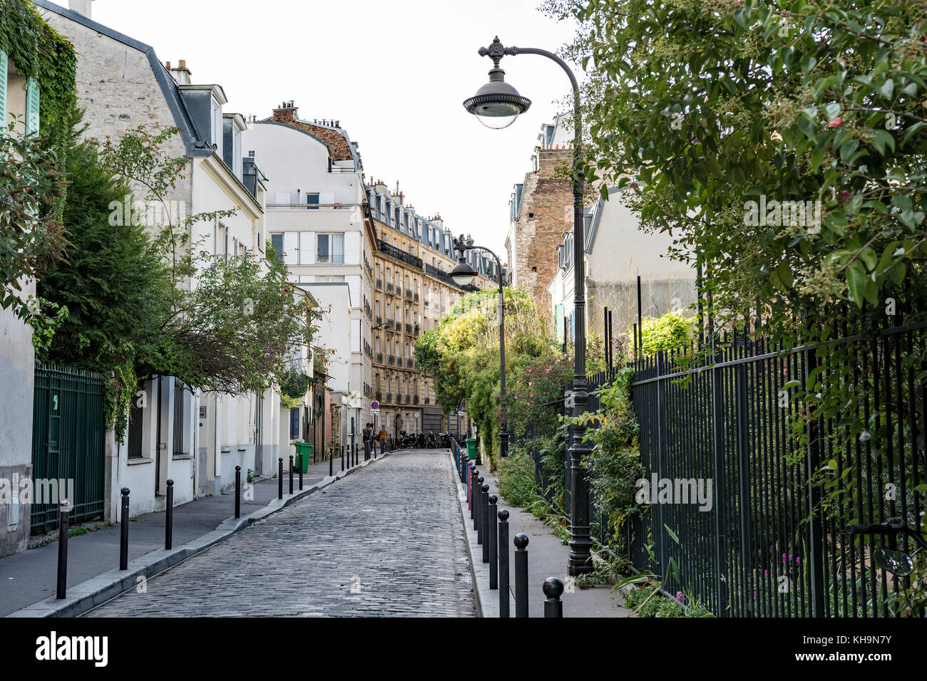Strada di ciottoli di parigi immagini e fotografie stock ad alta ...