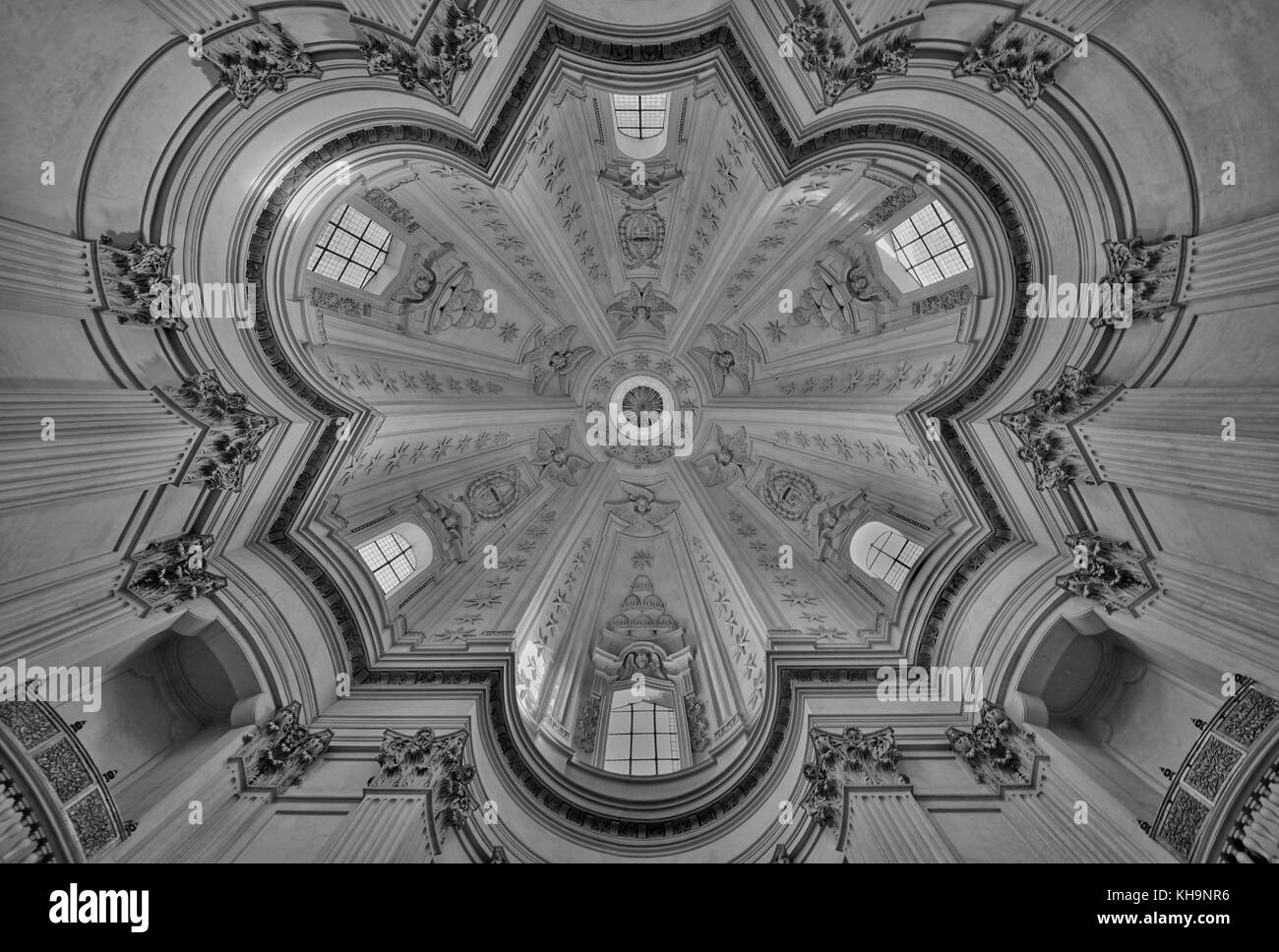 Sant ivo alla sapienza immagini e fotografie stock ad alta risoluzione ...