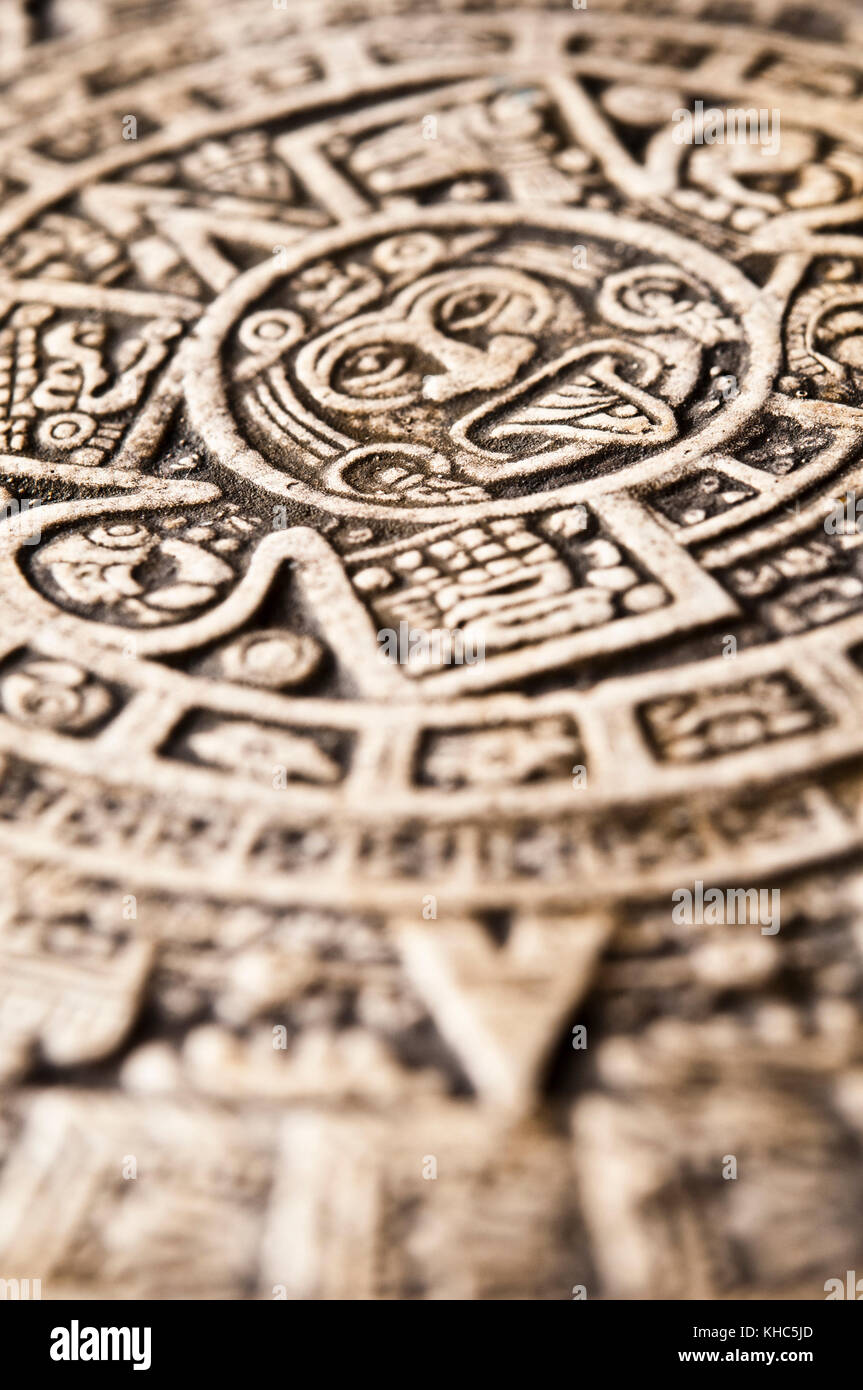 La pietra del calendario azteco immagini e fotografie stock ad alta ...