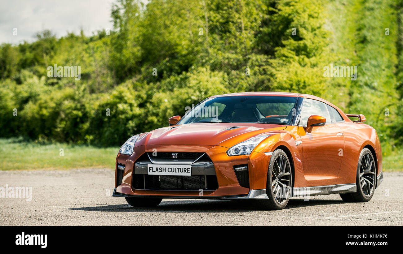 Nissan gtr immagini e fotografie stock ad alta risoluzione - Alamy