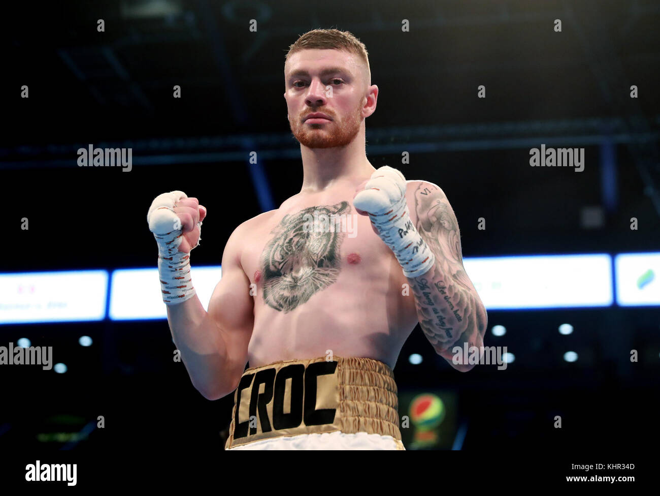 Lewis crocker posa dopo immagini e fotografie stock ad alta risoluzione ...