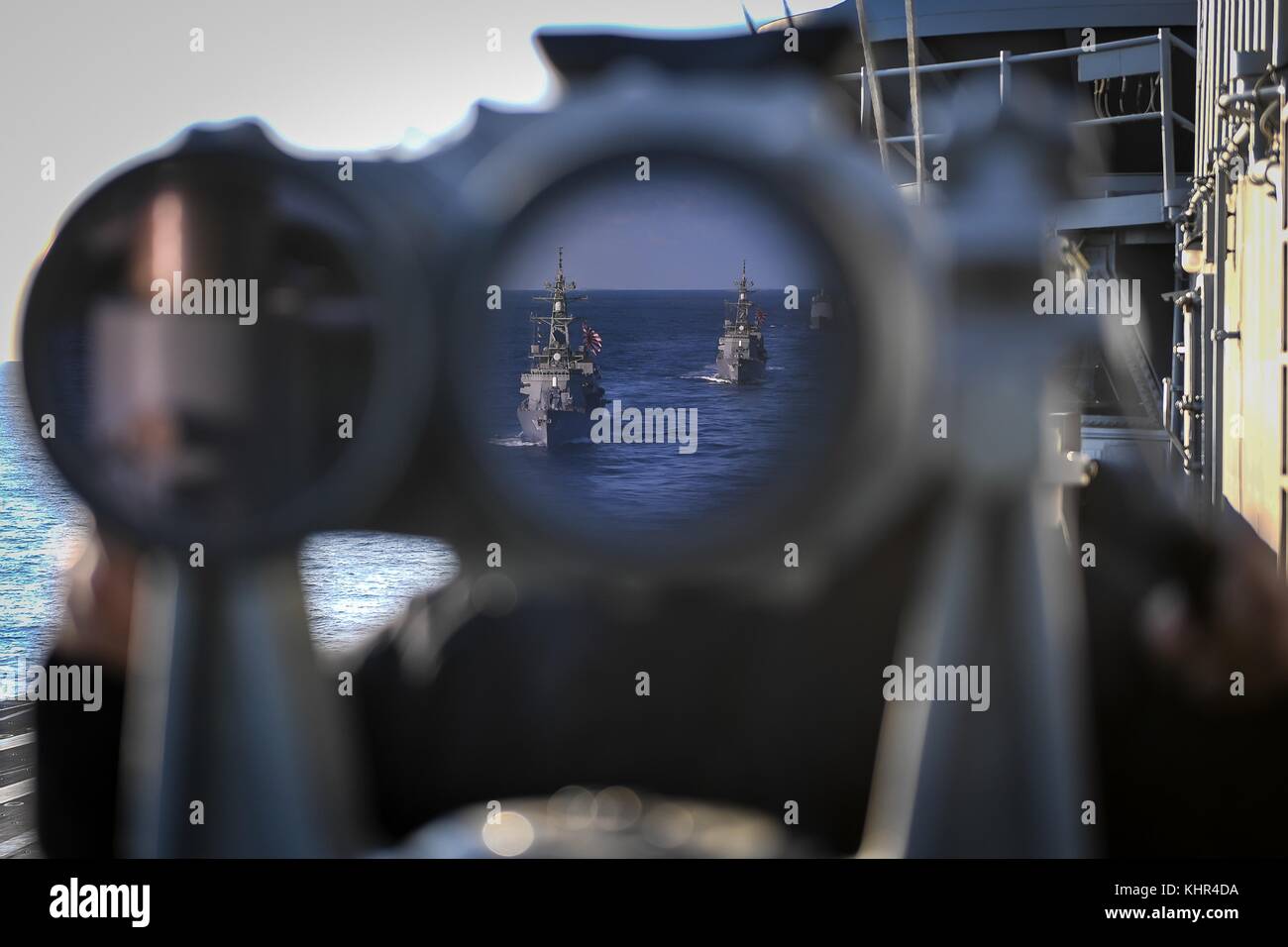 Js inazuma immagini e fotografie stock ad alta risoluzione - Alamy