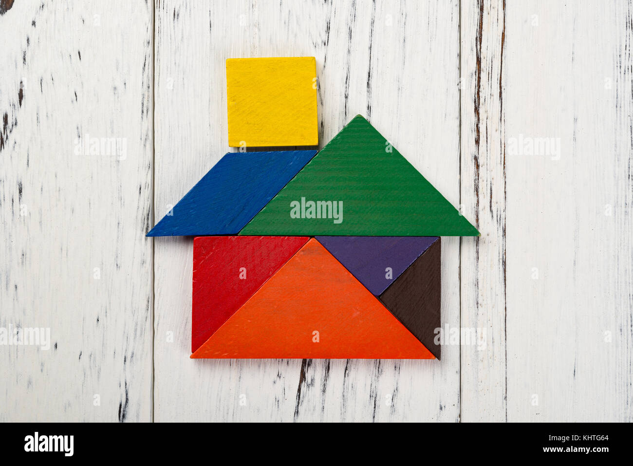 Casa tangram immagini e fotografie stock ad alta risoluzione - Alamy