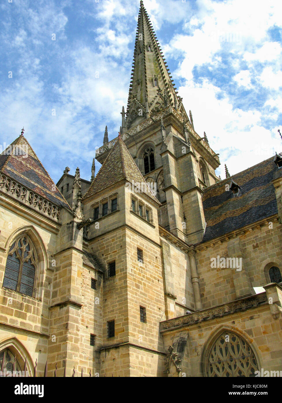 Autun cattedrale immagini e fotografie stock ad alta risoluzione - Alamy