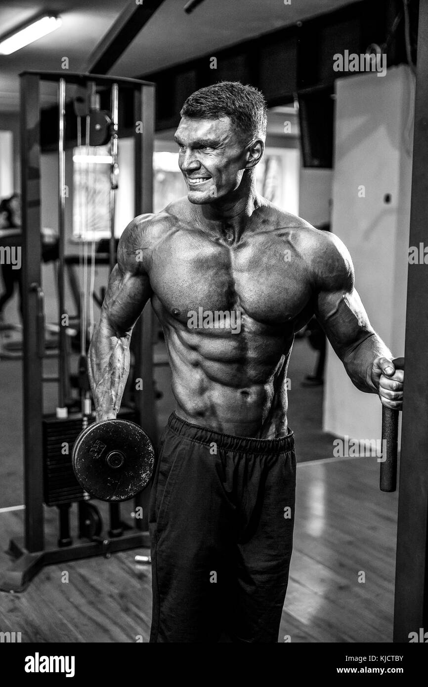 Esercizi di body building Foto e Immagini Stock in Bianco e Nero - Alamy