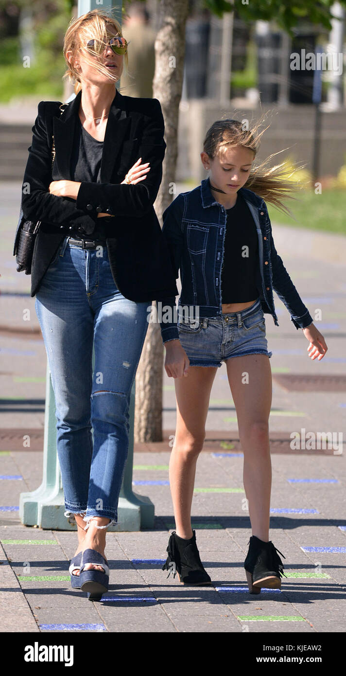 NEW YORK, NY - 9 GIUGNO: La personalità televisiva Heidi Klum porta i ...