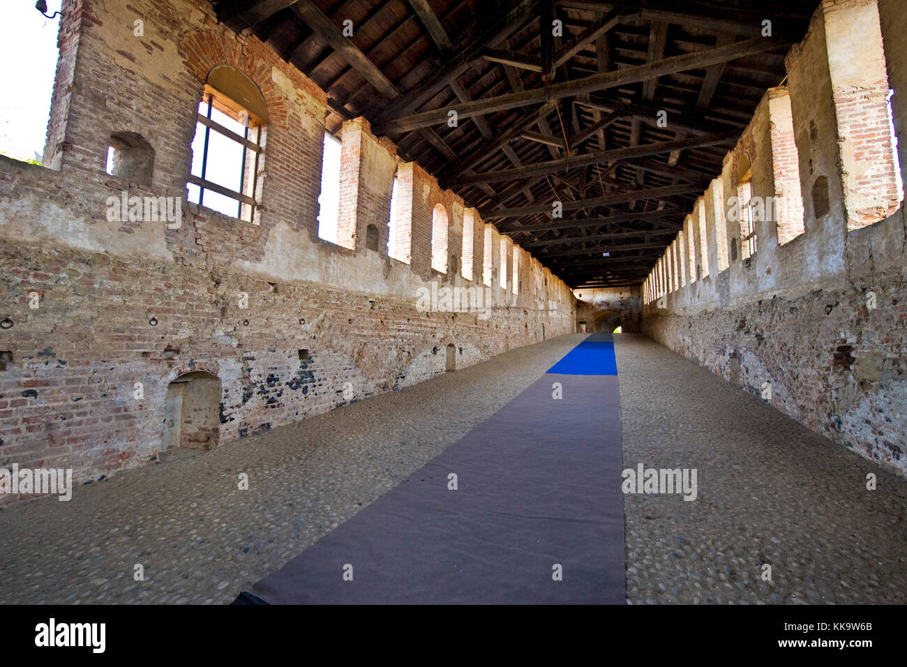 Vigevano castle immagini e fotografie stock ad alta risoluzione - Alamy