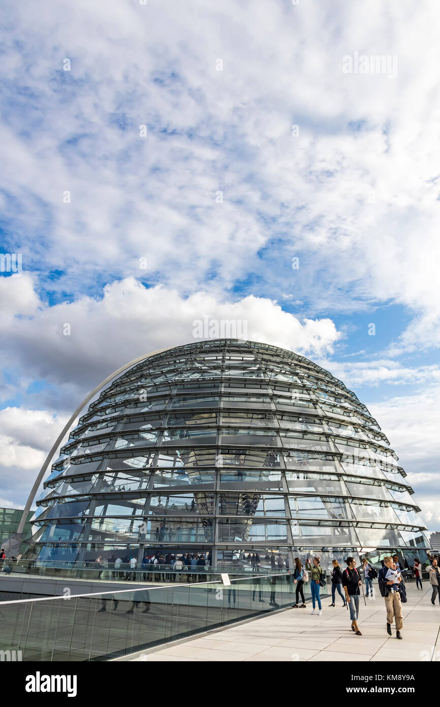 Cupola del tetto Reichstag. E' una cupola di vetro costruita sulla ...