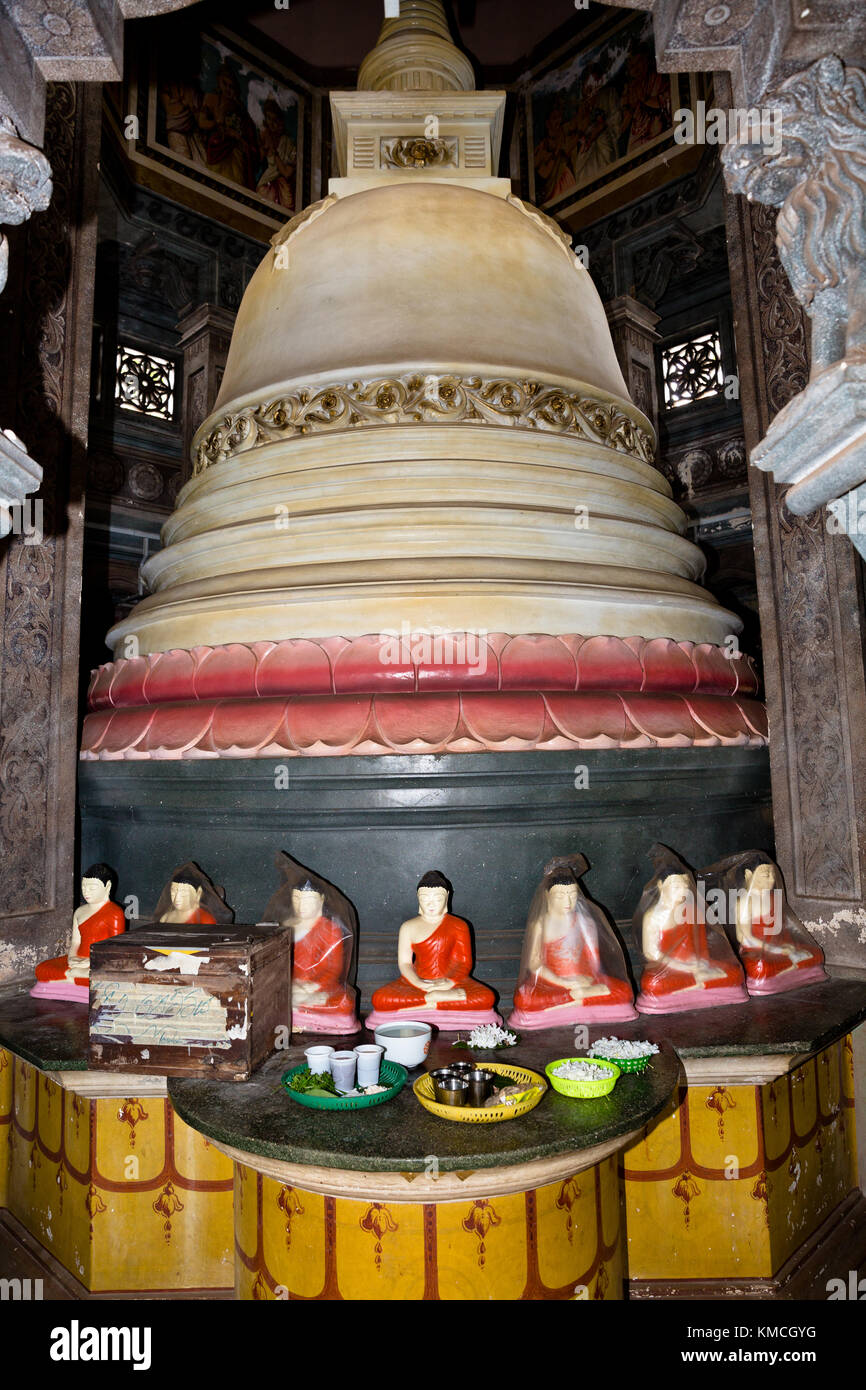 Sri lanka negombo buddha temple immagini e fotografie stock ad alta ...