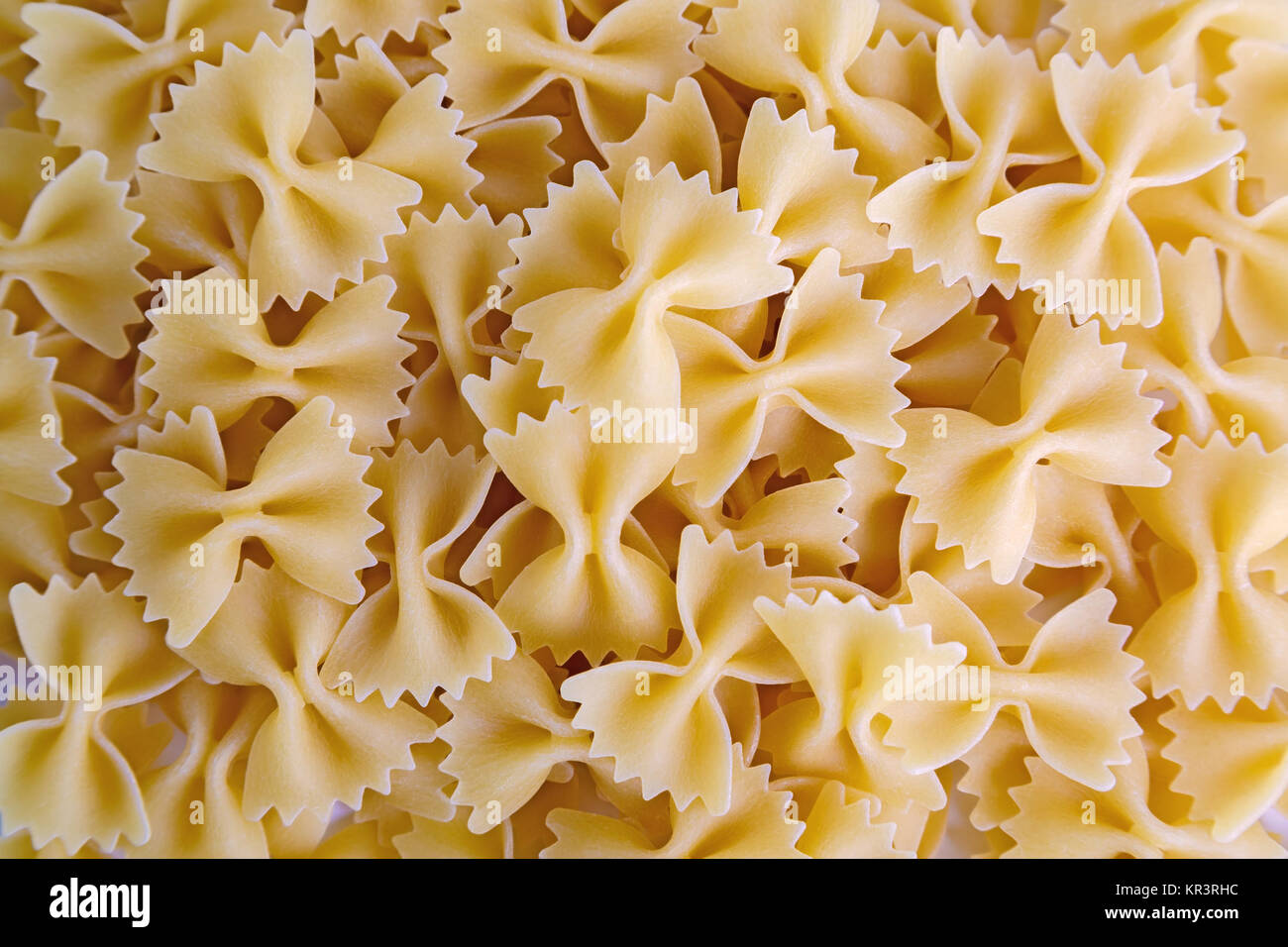 Forme di pasta di farfalla immagini e fotografie stock ad alta ...