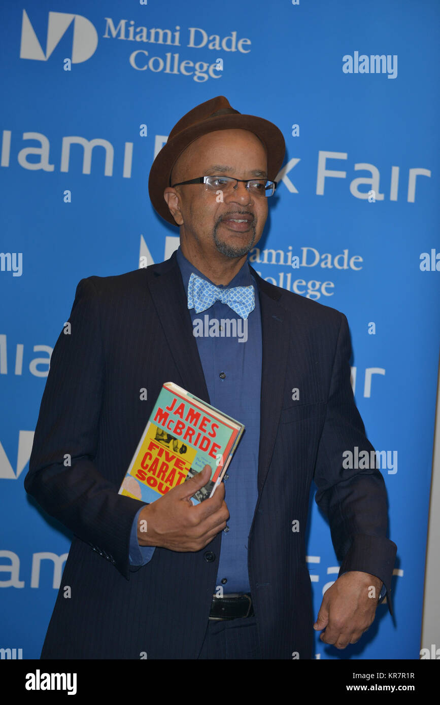 Il Miami Book Fair a Miami Dade College Wolfson - Chapman Conference ...