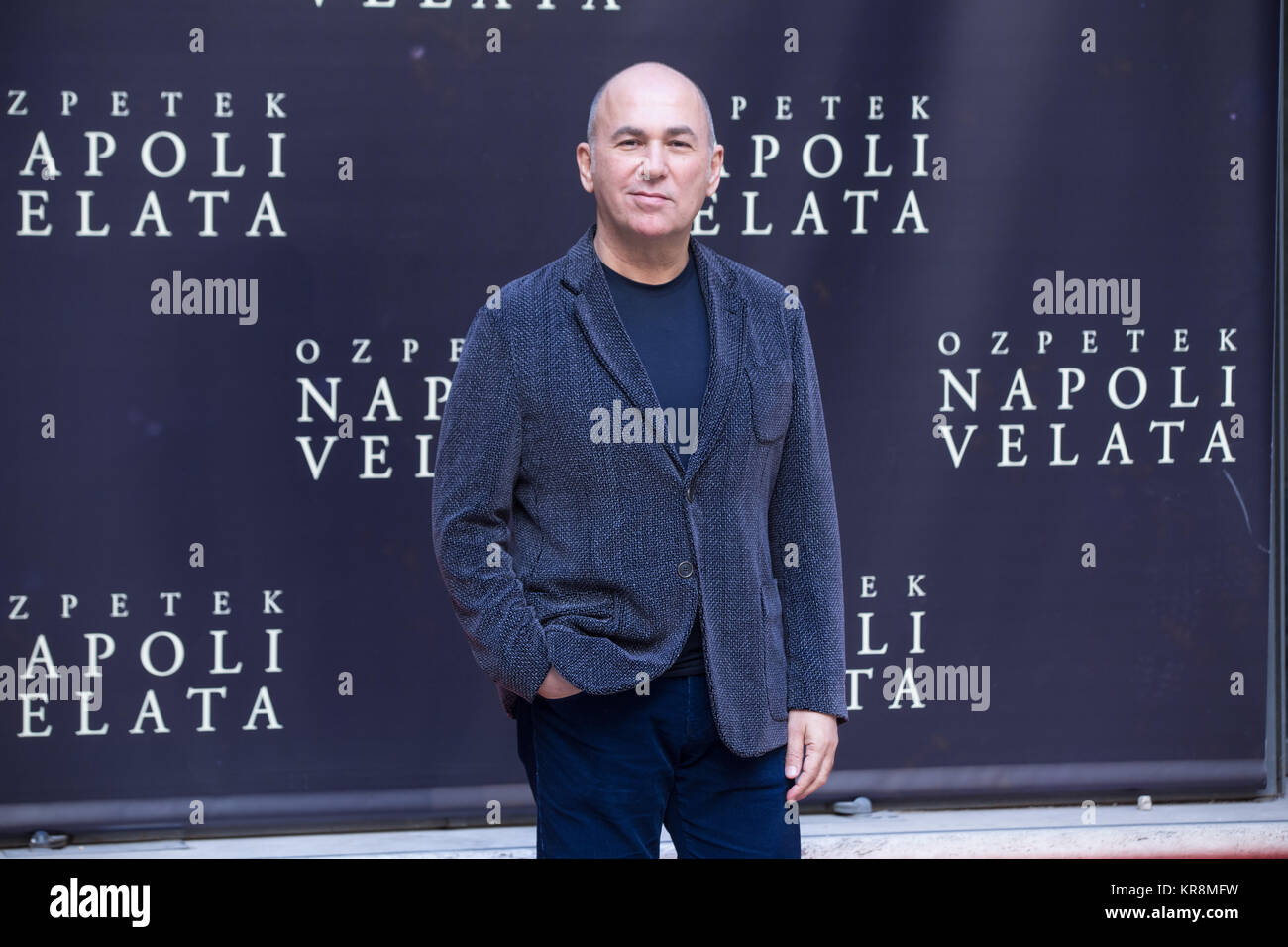 Napoli velata immagini e fotografie stock ad alta risoluzione - Alamy