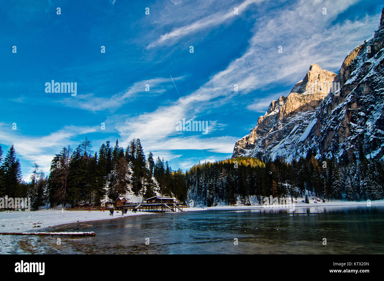 Lago Di Braies In Inverno Immagini e Fotos Stock - Alamy