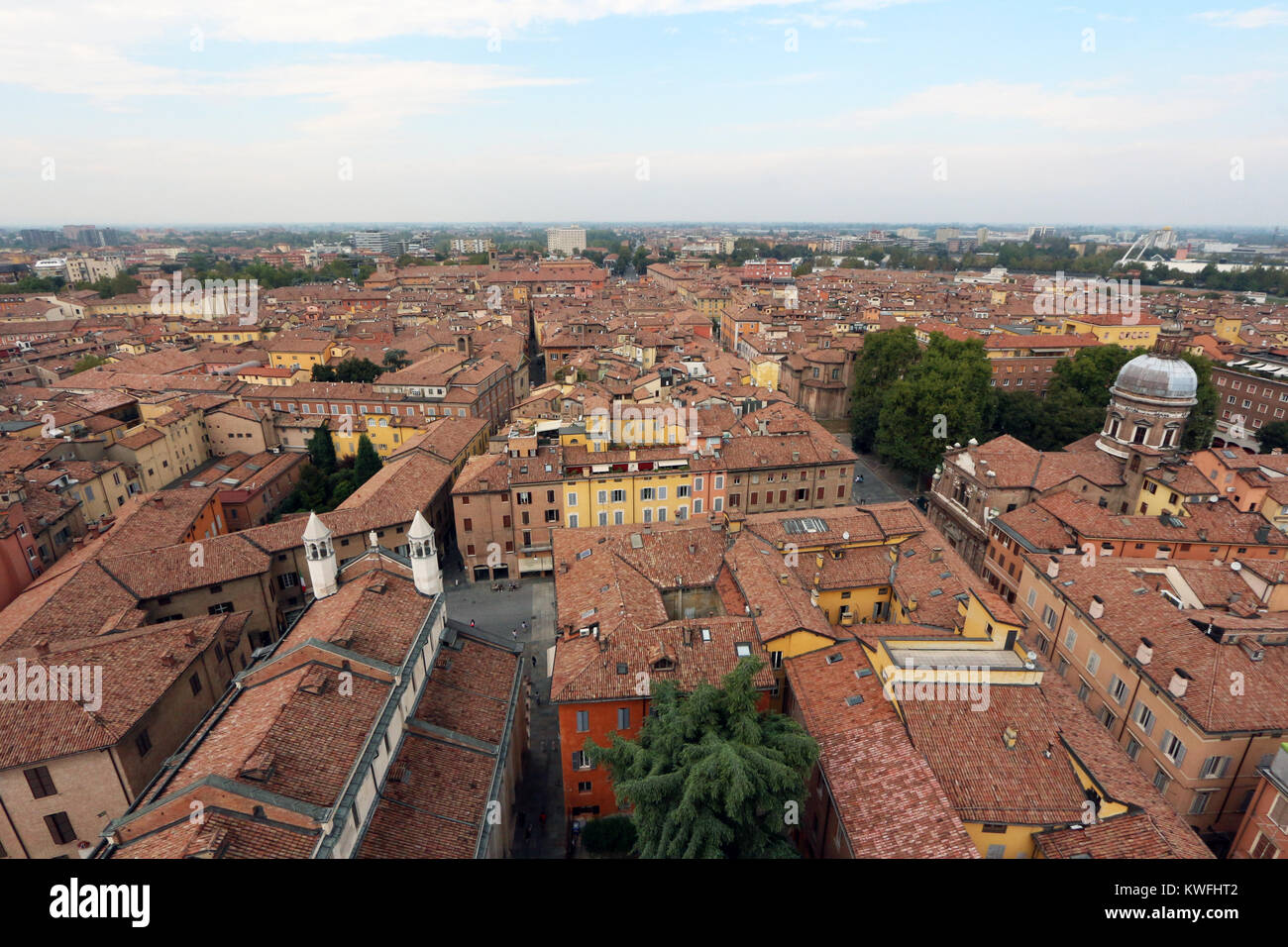 Modena citta immagini e fotografie stock ad alta risoluzione - Alamy