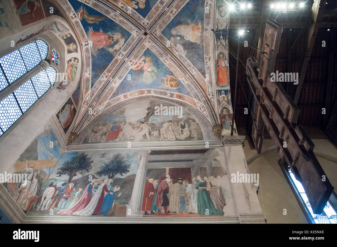 Il ciclo di affreschi della Leggenda della Vera Croce di Piero della ...