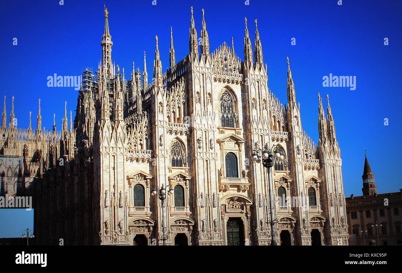 Il Duomo di Milano o il Duomo di Milano è la cattedrale gotica Chiesa ...