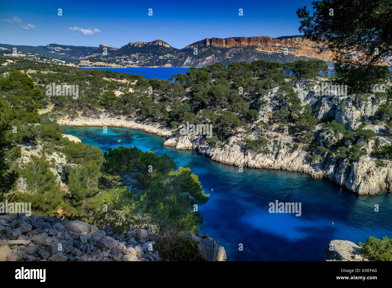 Calanques de cassis immagini e fotografie stock ad alta risoluzione - Alamy