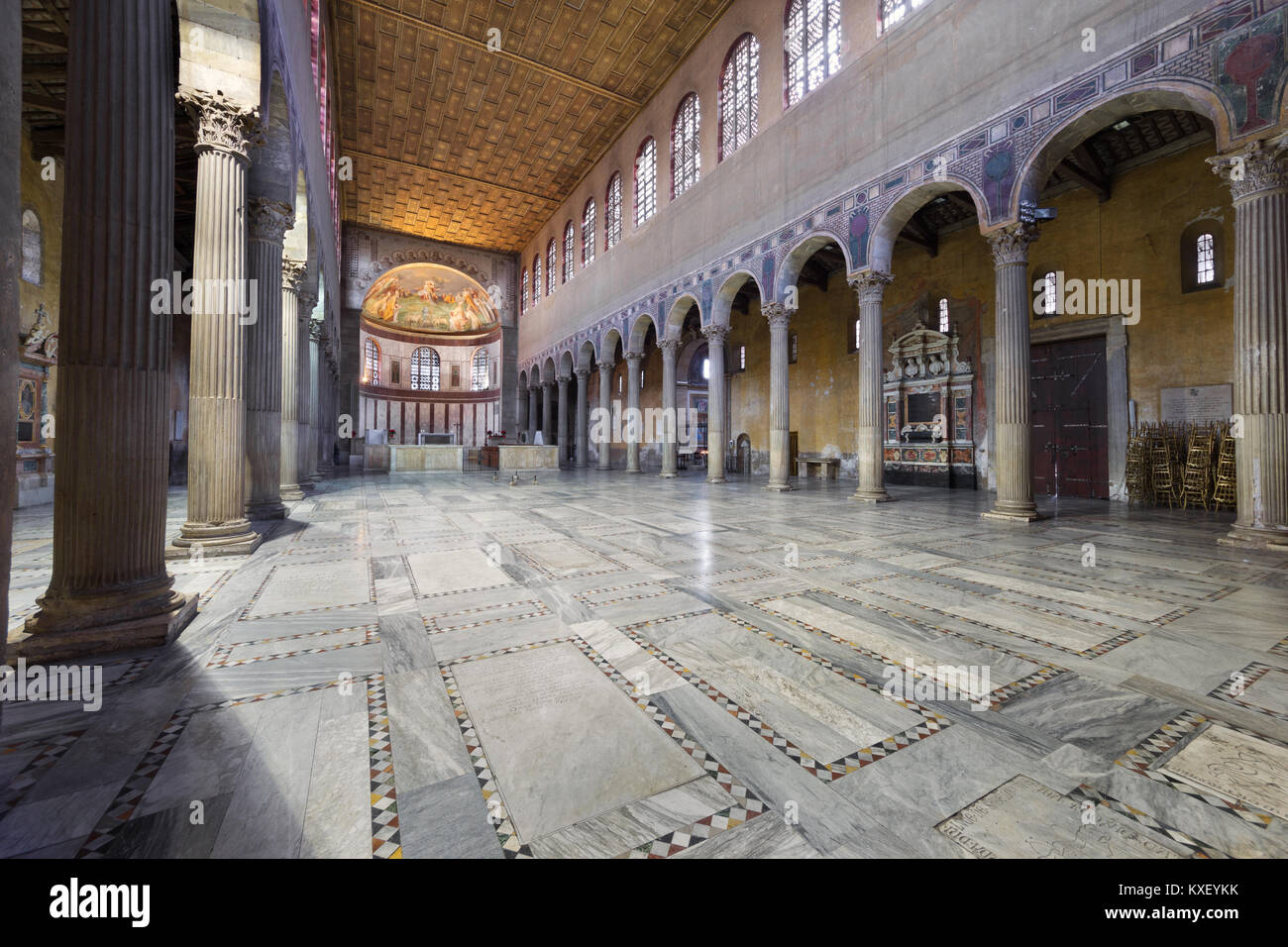 Basilica di Santa Sabina (422 d.C.), la più antica basilica ...