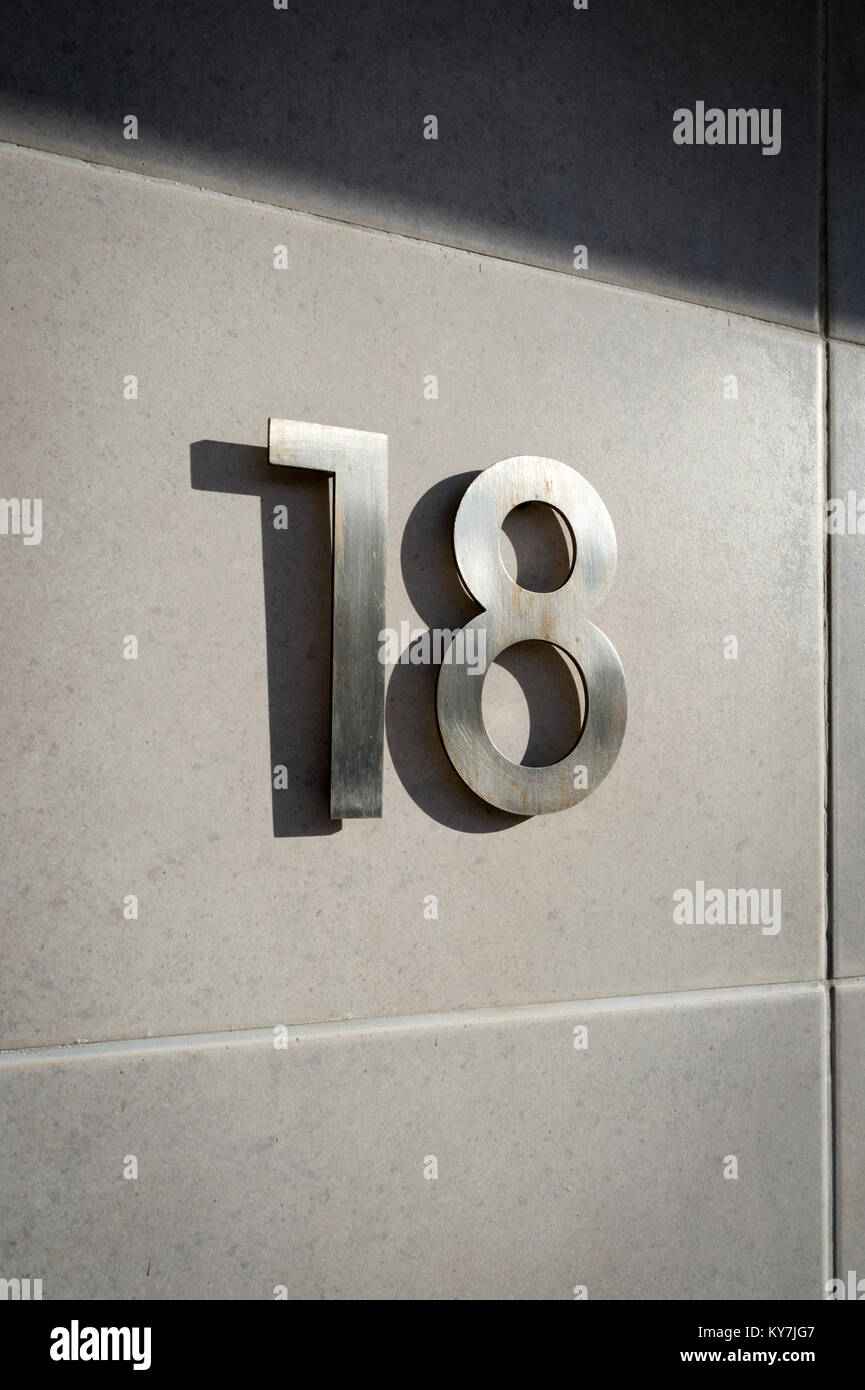 Numero 18 a immagini e fotografie stock ad alta risoluzione - Alamy