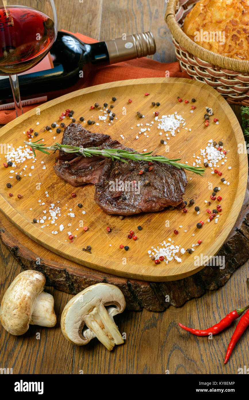 Carne rustica immagini e fotografie stock ad alta risoluzione - Alamy