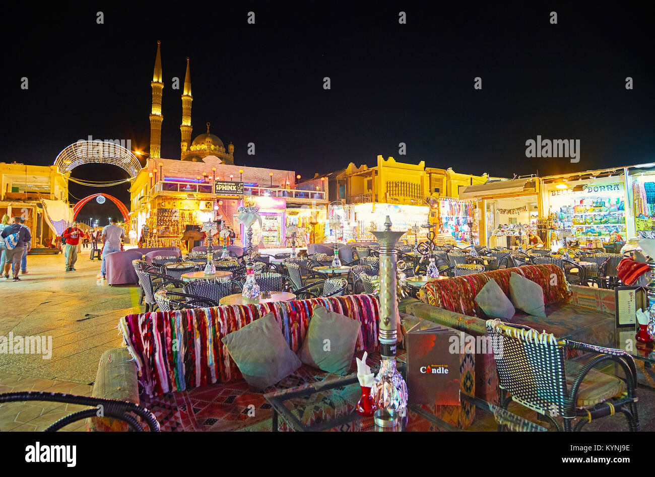 SHARM EL SHEIKH, Egitto- Dicembre 15, 2017: i tavoli del ristorante nel ...