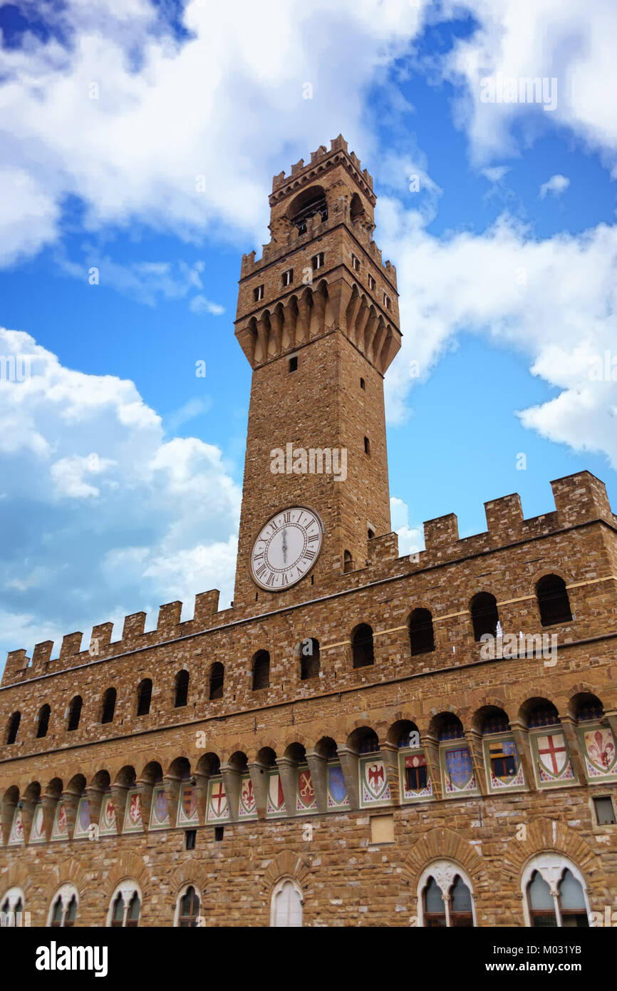 Castello toscana immagini e fotografie stock ad alta risoluzione - Alamy