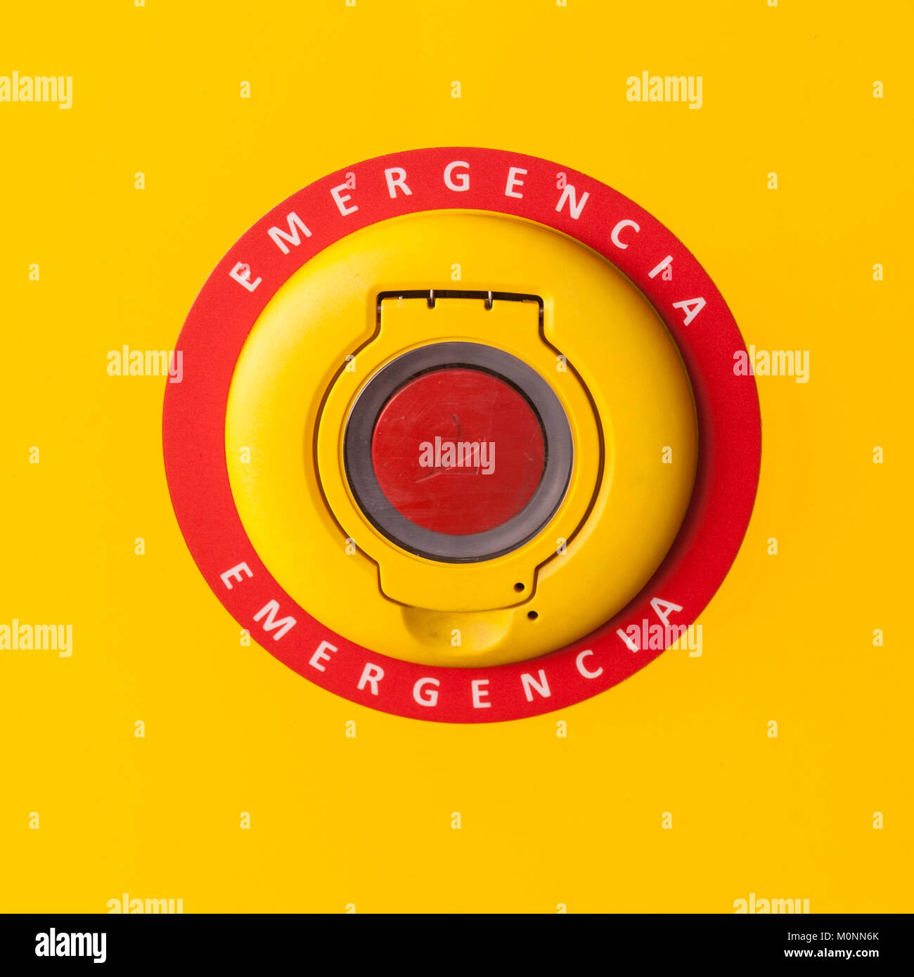 Emergency stop button immagini e fotografie stock ad alta risoluzione ...