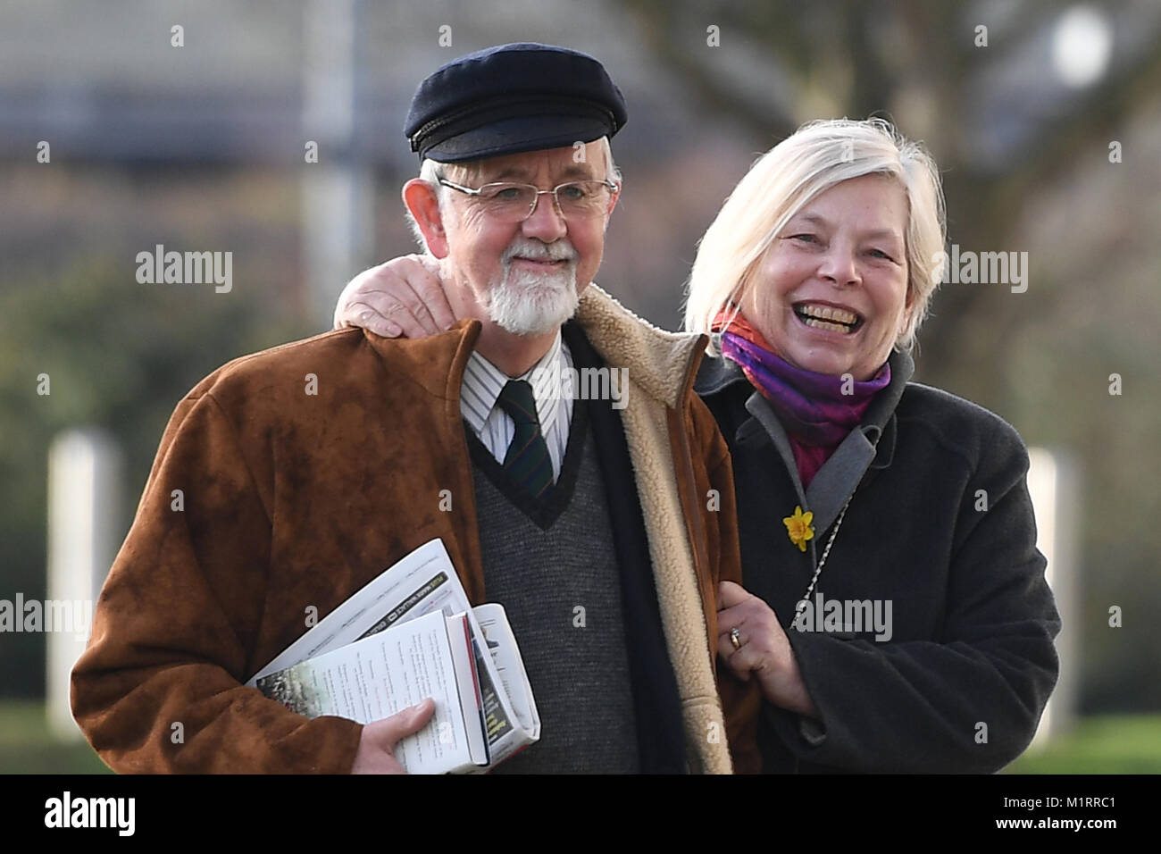 Richard Barton-Wood, 68, e sua moglie Sara Barton-Wood arriva a Ipswich ...