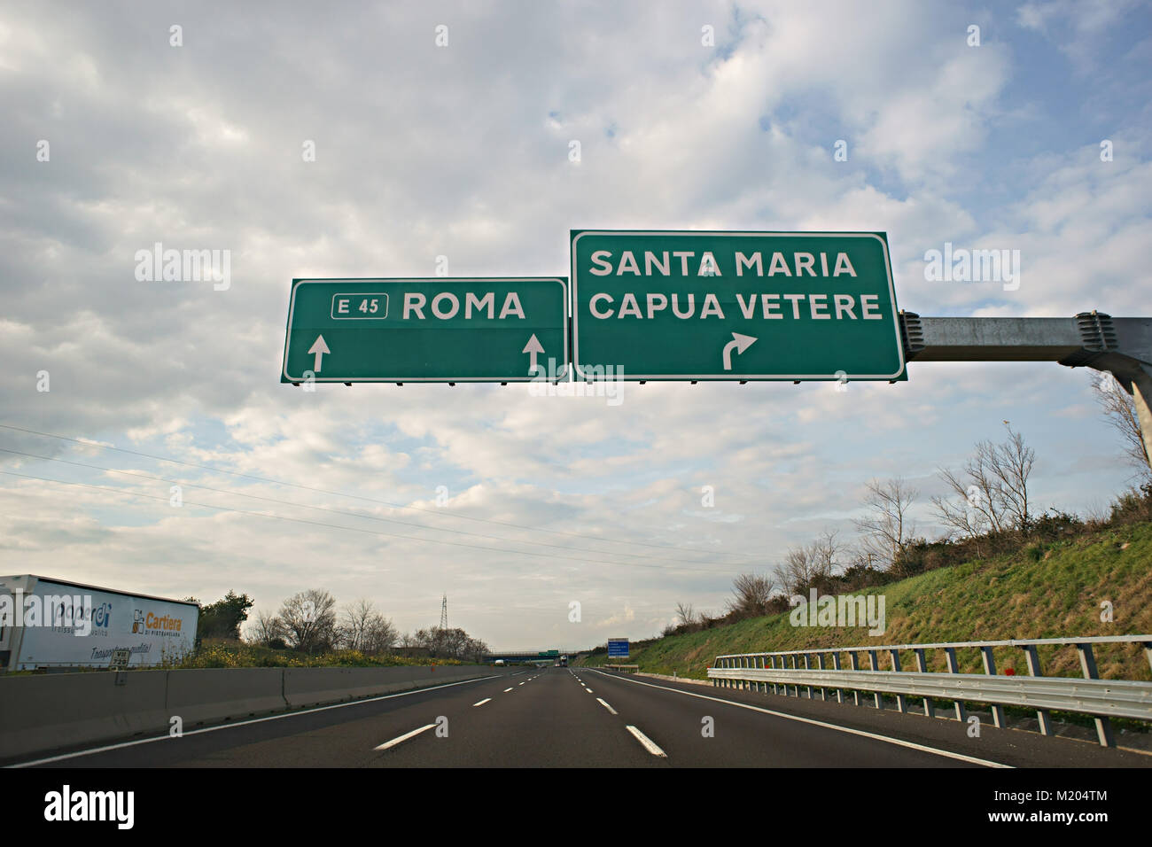 Santa Maria Capua Vetere - uscita A1 Milano - Roma - Napoli autostrada ... Santa Maria Capua Vetere - uscita A1 Milano - Roma - Napoli autostrada ...