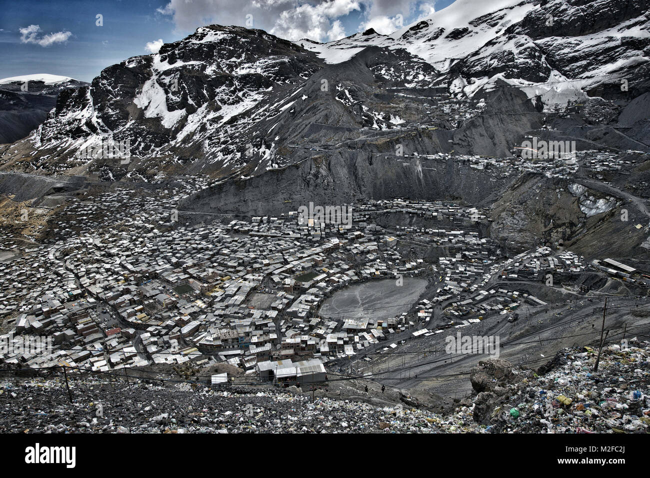 La Rinconada, Puno, Perù. 9 Sep, 2015. A più di 5 mila metri di ...