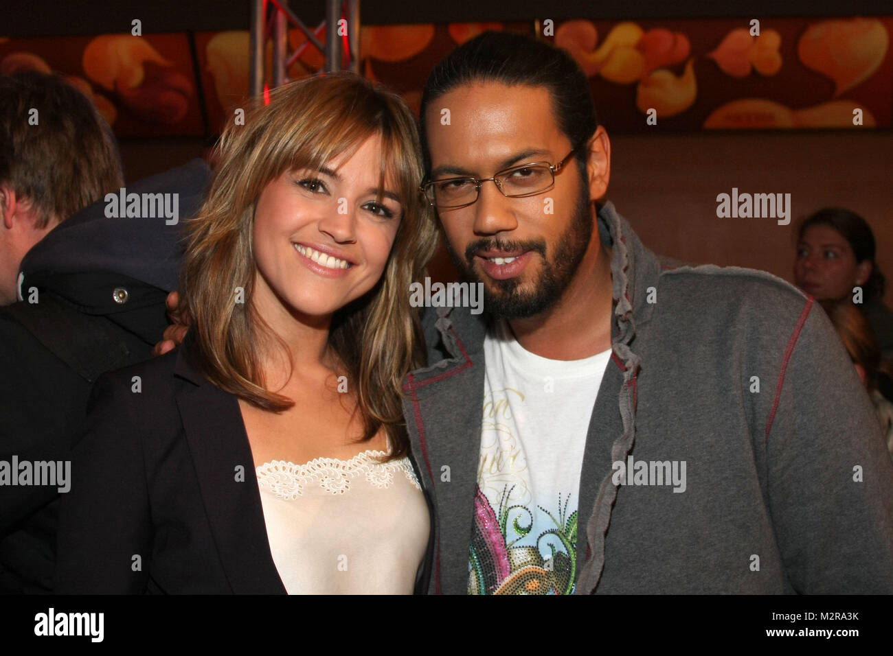 Doku moderatorin immagini e fotografie stock ad alta risoluzione - Alamy