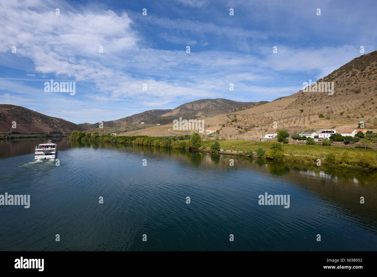 Tour del douro immagini e fotografie stock ad alta risoluzione - Alamy
