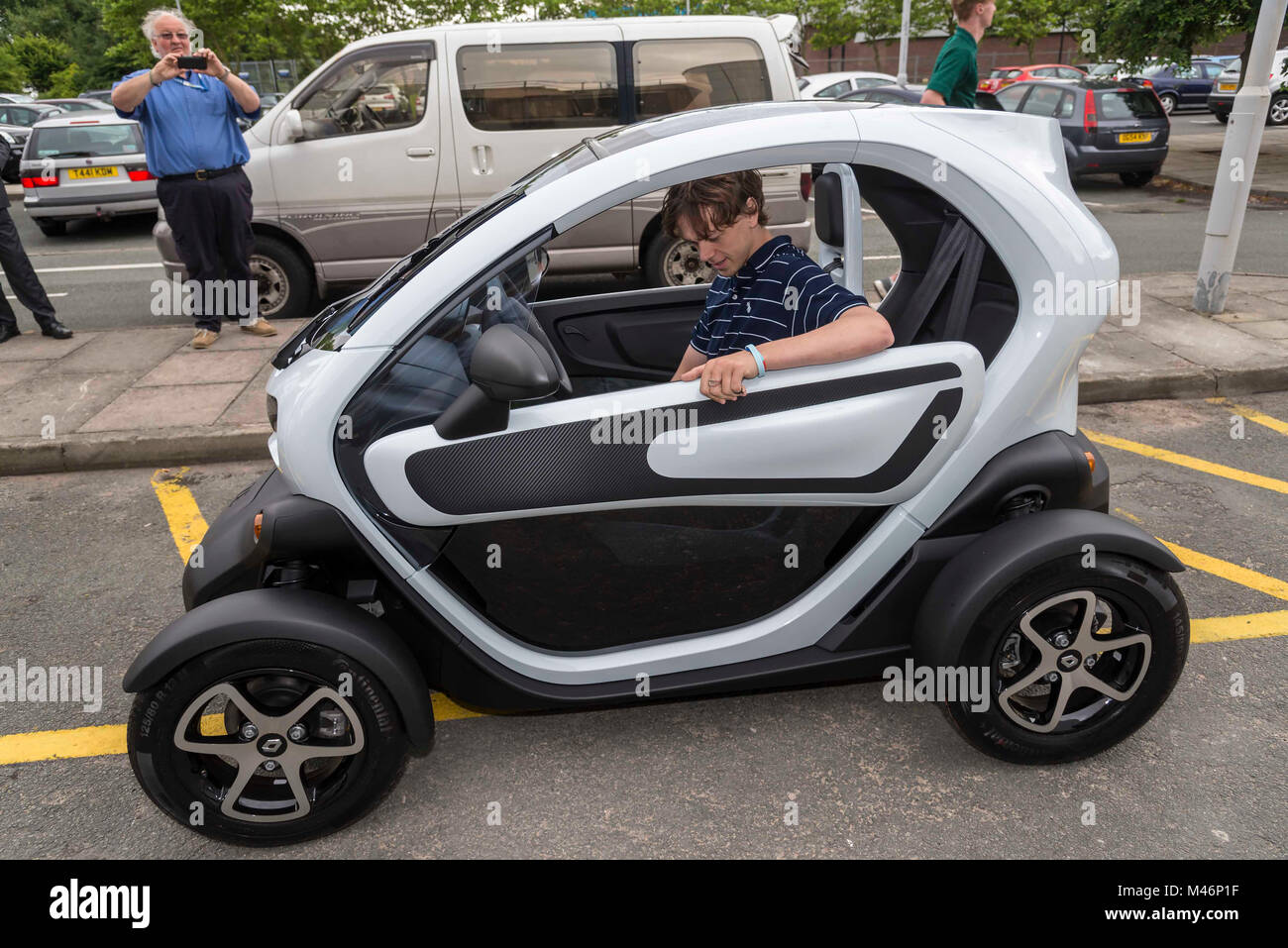 Renault twizy ev immagini e fotografie stock ad alta risoluzione - Alamy
